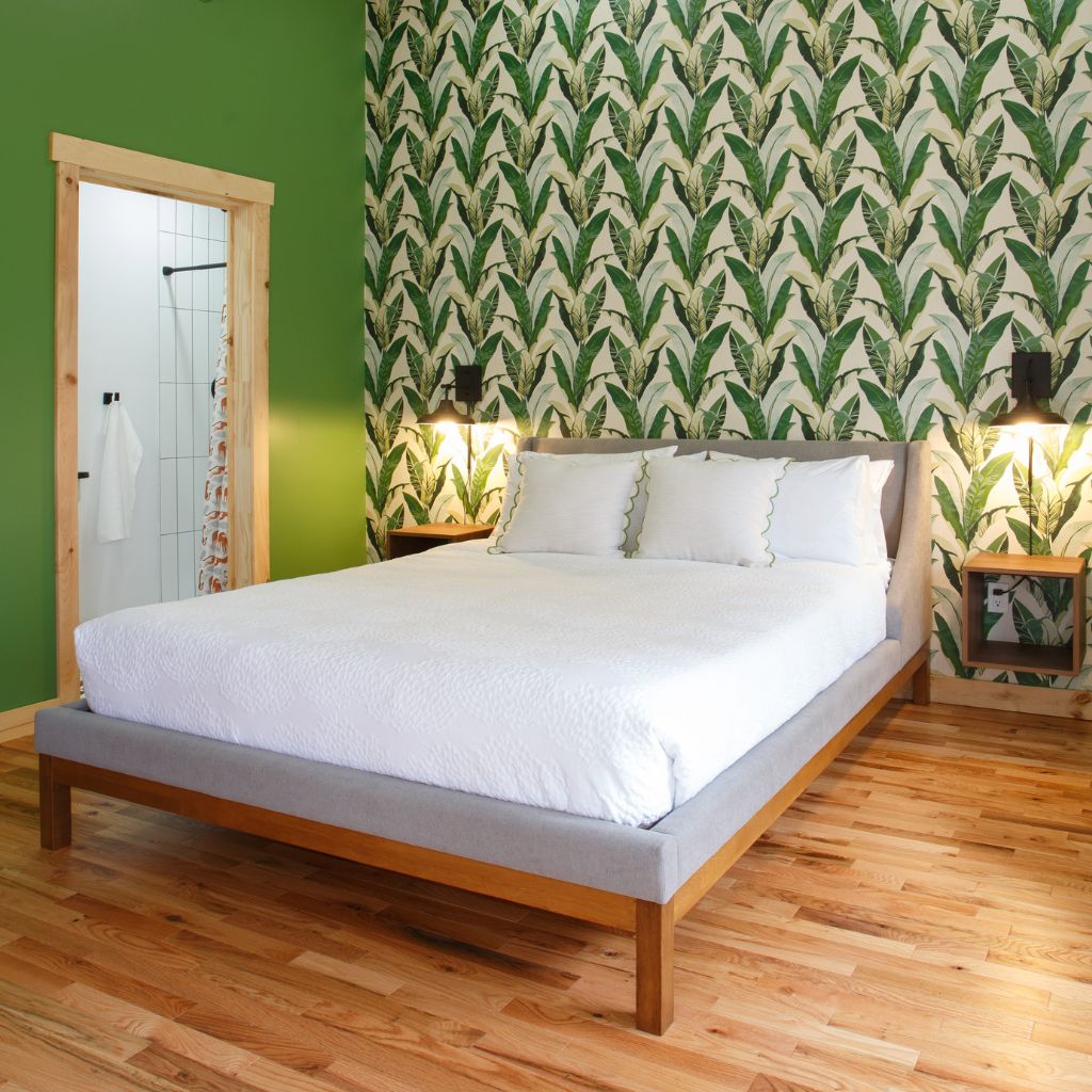 The Palm Motel Room – Tiny Trails